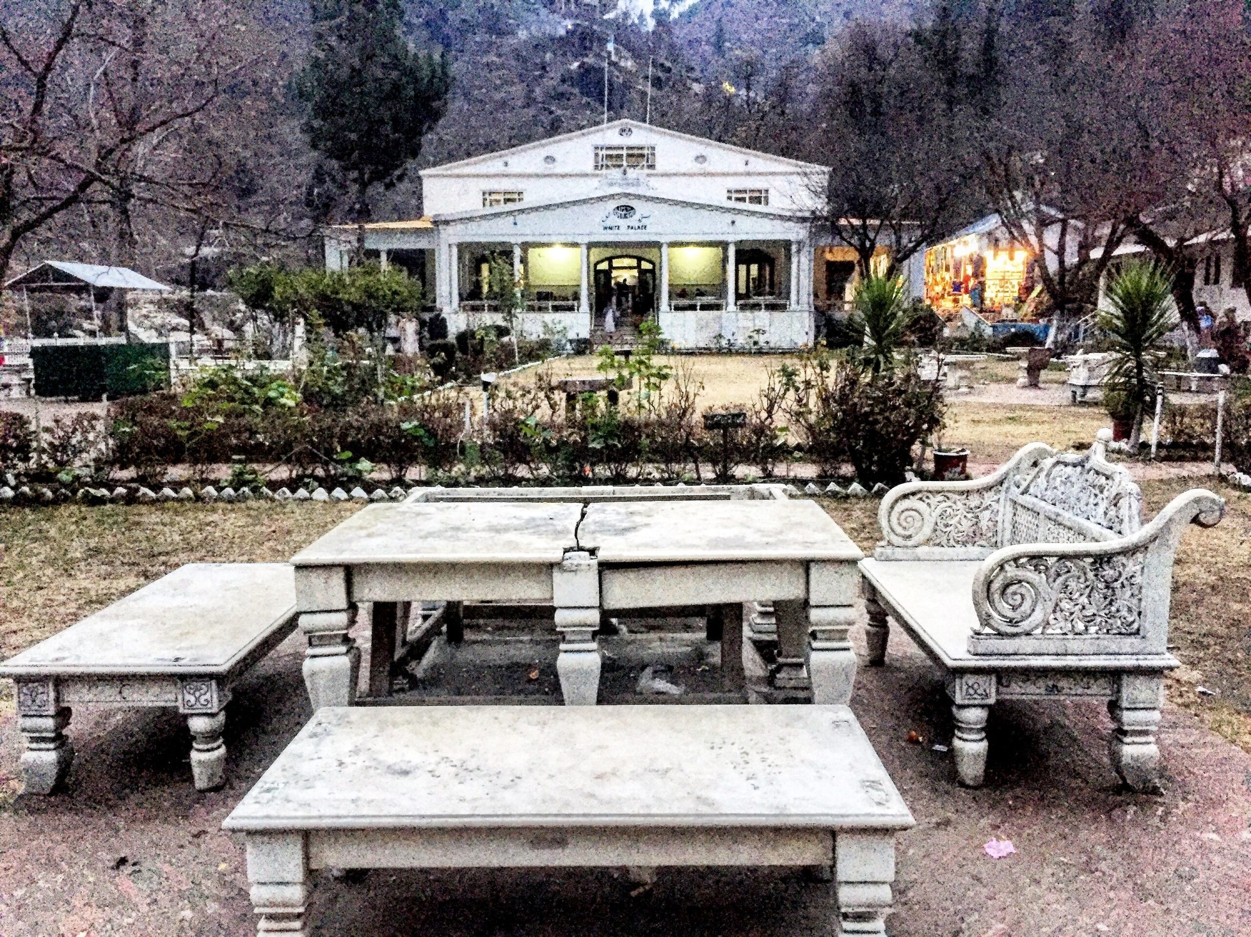 WHITE PALACE: SWAT - Tripako