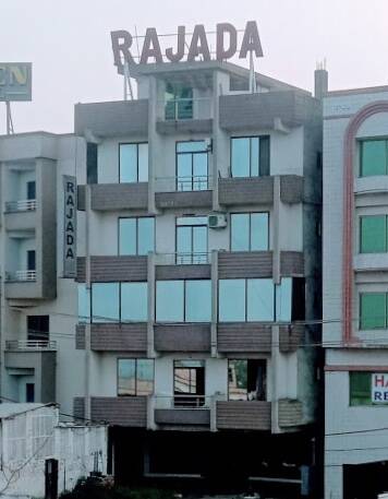 Raja Da Hotel - Tripako